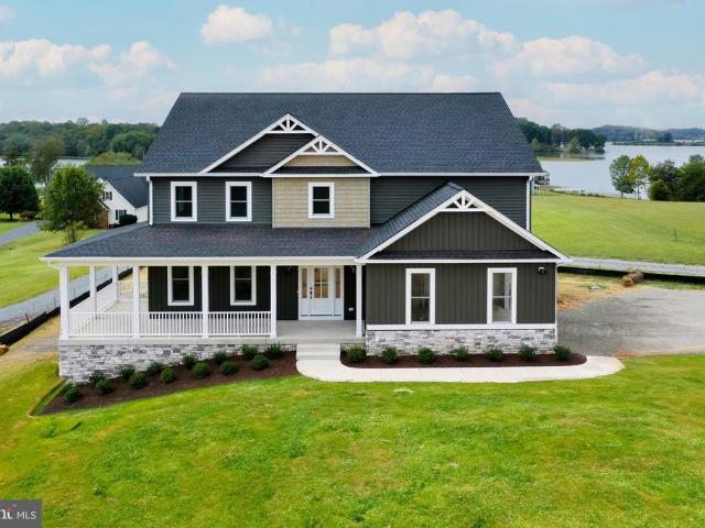 64 Compass Cove