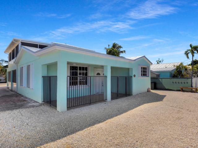 64 Coconut Dr, Key Largo, FL 33037 | MLS #618605 | Compass