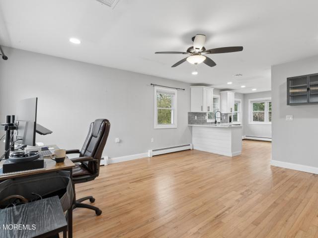 64 Coral Bell Holw