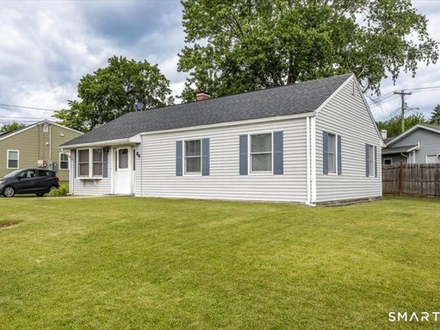 64 Corn Tassel Rd, Bridgeport, CT 06606