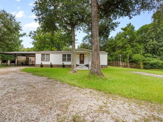 64 County Road 4700, Dayton, TX 77535