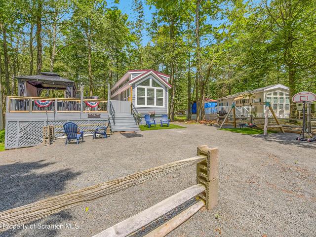 64 Cowboy Corridor, Gouldsboro, PA 18424 | MLS #SC252733