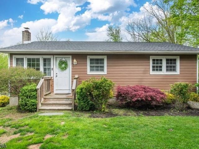 64 Coykendall Rd, Wantage Township, NJ 07461