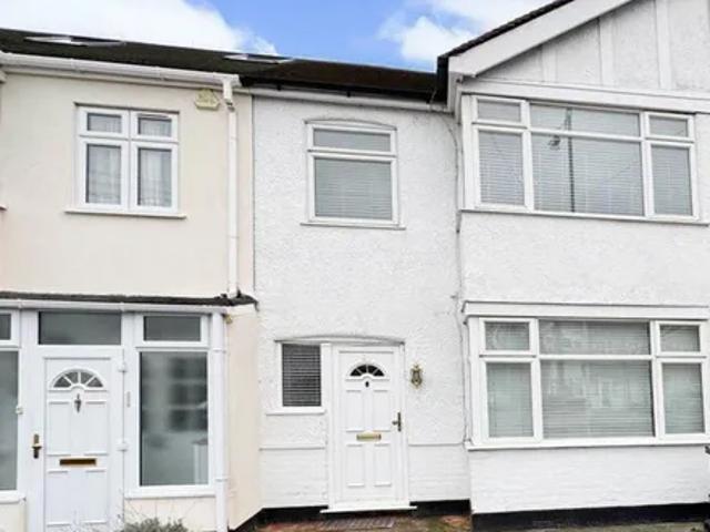 64 Craven Gardens, London, IG6 1PF, United Kingdom | 3 bed house for rent #138776476 | Rentberry