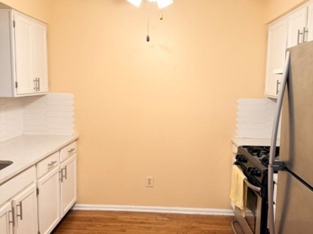 64 Dayton Ct # 205