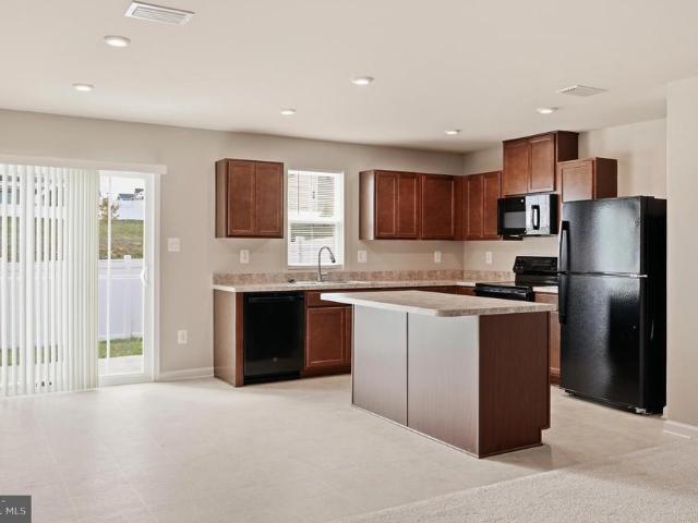 64 Dripping Springs Dr