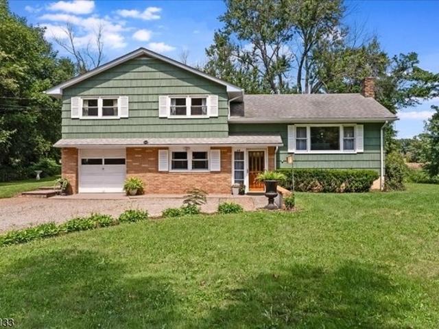 64 Dunkard Church Rd, Delaware, NJ 08559