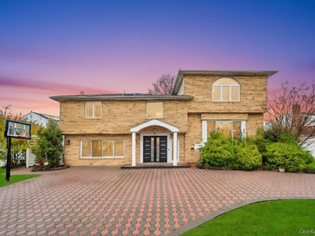 64 Fox Pl, Hicksville, NY 11801 | MLS #941134