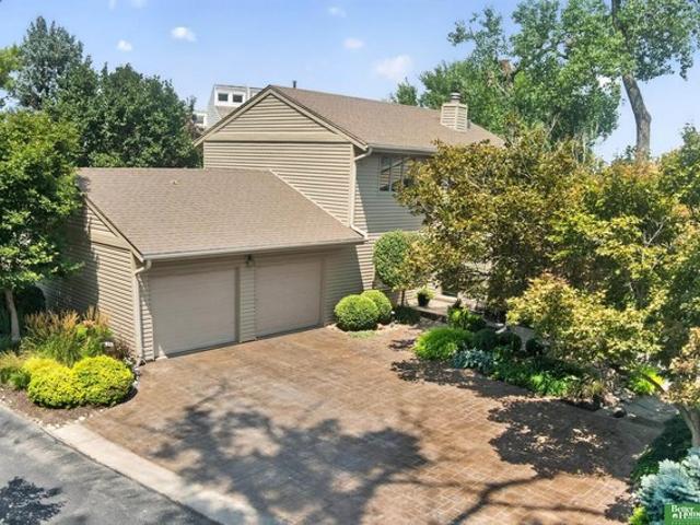 64 Ginger Woods Rd, Valley, NE 68064