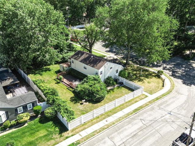 64 Grand Avenue