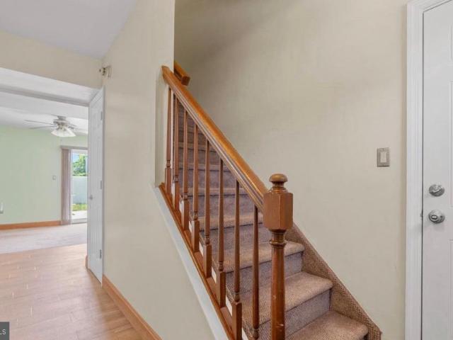 64 Hampton Gate Drive