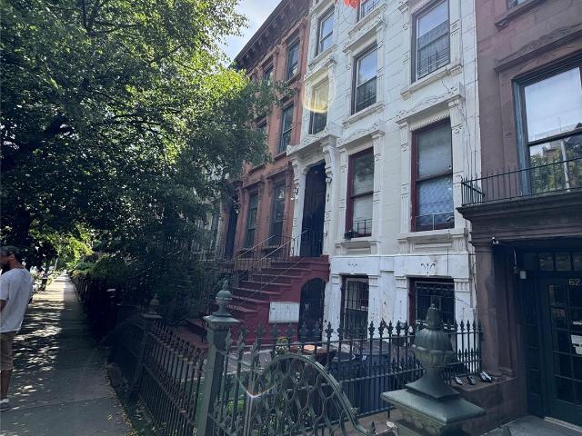 64 Hancock Street