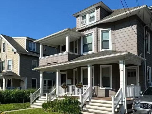 64 Harbor Ave #2, Bridgeport, CT 06605