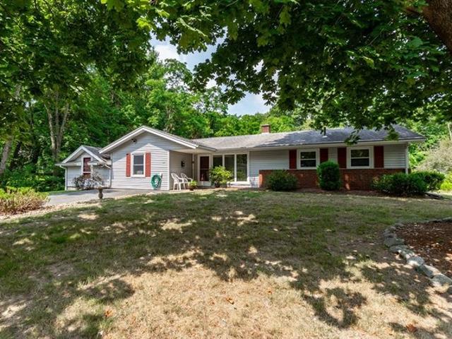 64 Hemenway Rd, Framingham, MA 01701