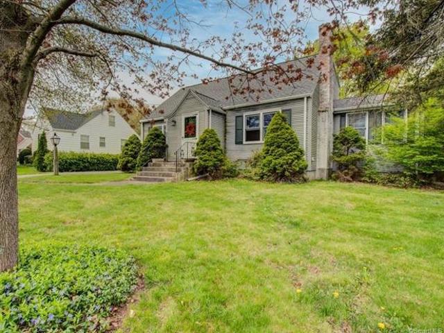 64 Homecrest Dr, Berlin, CT 06037