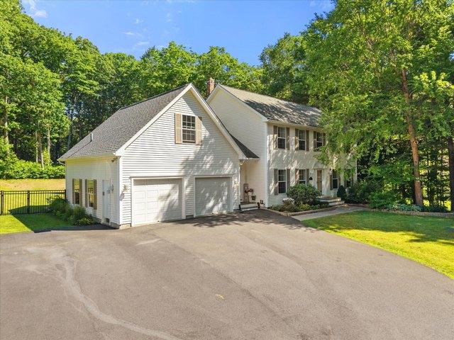 64 Hopkins Rd, Hampden, ME 04444