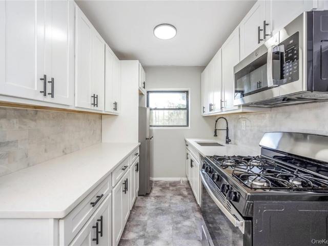64 Kensington Rd, Unit 2C, Bronxville, NY 10708 | MLS #993422 | Compass
