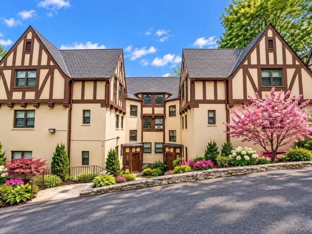 64 kensington Road 3B
