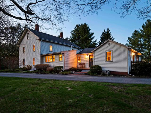64 Kingston Rd, Exeter, NH 03833 | MLS #5084 | Compass
