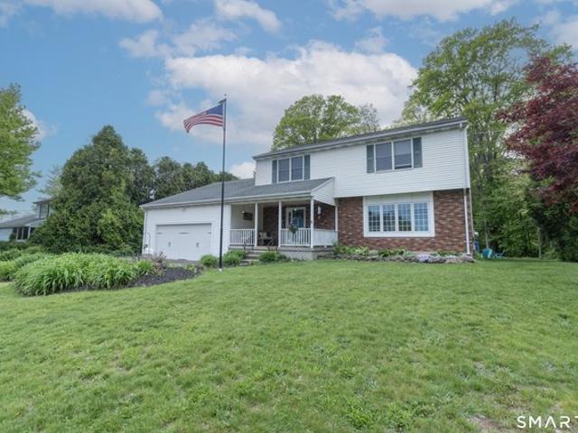 64 Kirk Rd, Hamden, CT 06514