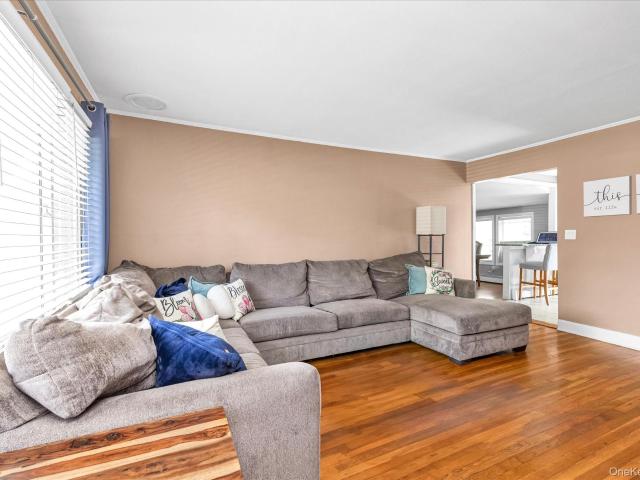 64 Kobb Boulevard