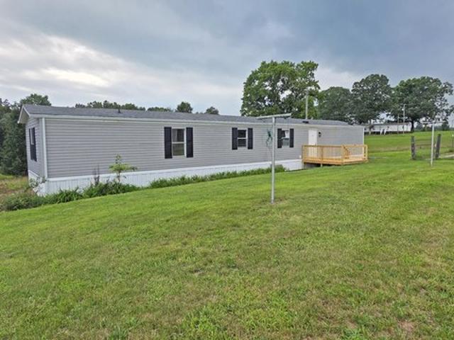 64 Longfield Trl, Nancy, KY 42544