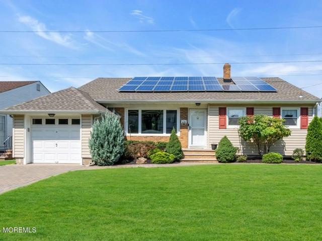64 Luisser St, Clifton, NJ 07012