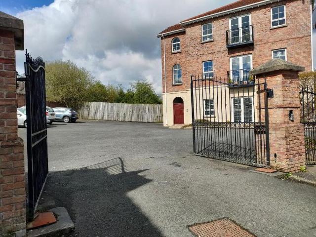 64 Mount Eagles Square, Dunmurry, Belfast, BT17 0GZ