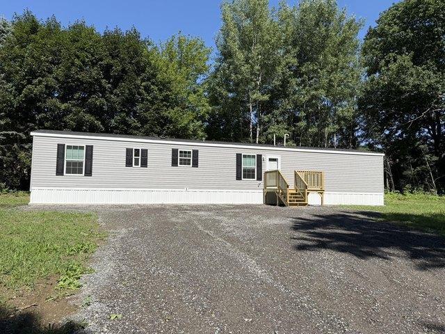 64 N Second Rangeway Rd, Oakland, ME 04963