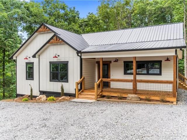 64 Nickel Ln, Ellijay, GA 30540