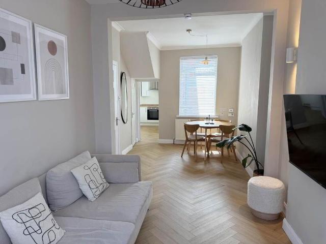 64 Oberon Street, Belfast, BT6 8NZ