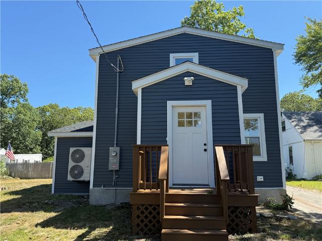 64 Ormsby Ave, Warwick, RI 02886 | MLS #1405 | Compass