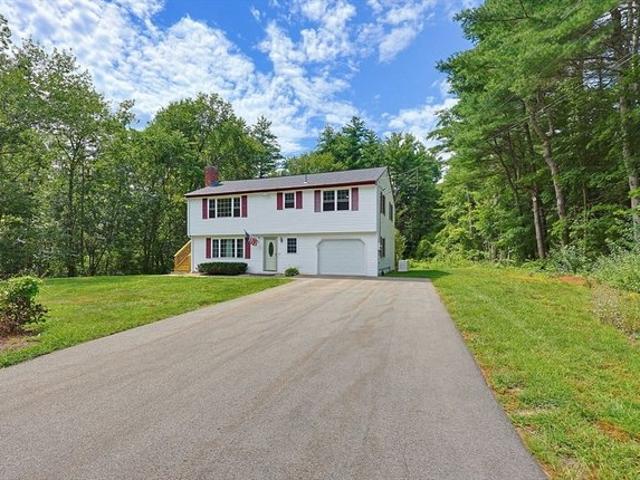 64 Park St, Pepperell, MA 01463