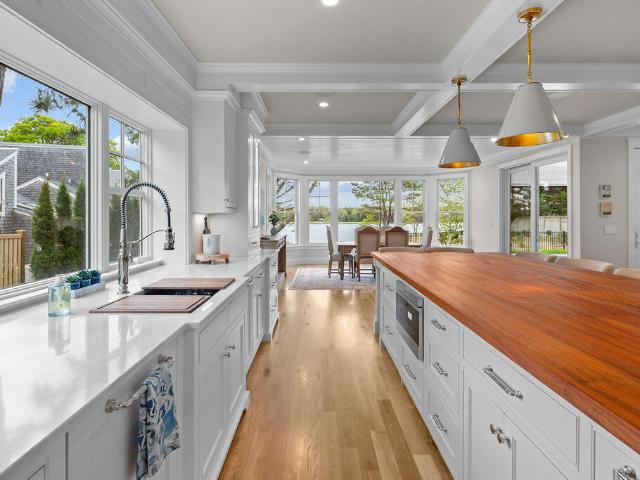 64 Pershing Ln, Orleans, MA 02653 | MLS #22405