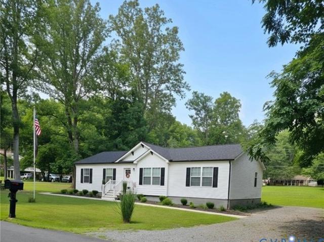 64 Pine Rd, Louisa, VA 23093