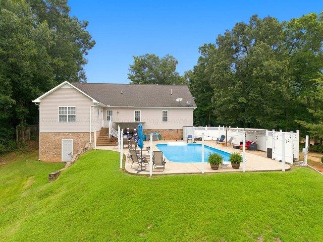 64 Pinedale Shores Rd, Jasper, AL 35503