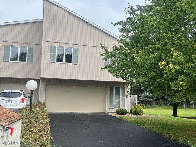 64 River Run Dr Unit J, Fremont, OH 43420