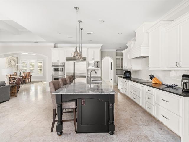 64 S Parkgate Cir, The Woodlands, TX 77381 | MLS #70952
