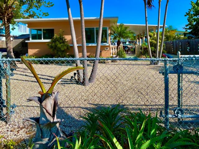 64 Seagate Blvd, Key Largo, FL 33037 | MLS #618759 | Compass