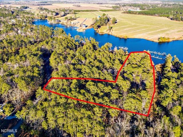 64 Shoreline Ct Lots 21 & 22, Oriental, NC 28571