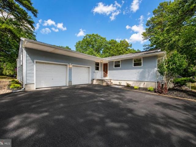 64 Summit Dr, Tabernacle, NJ 08088