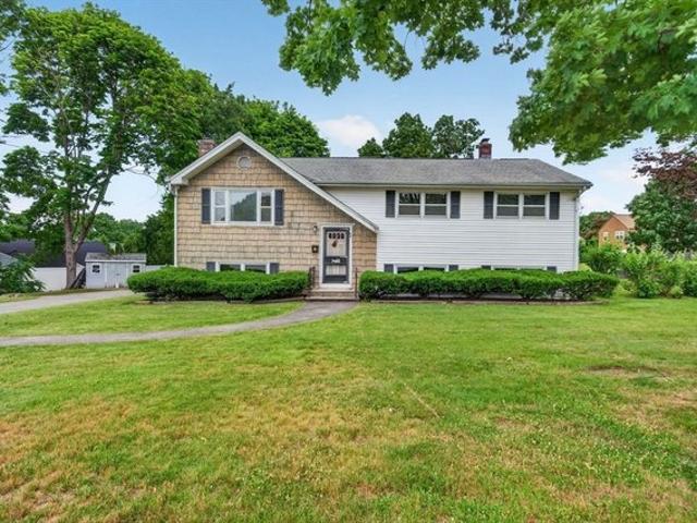 64 Sylvan Ter, North Andover, MA 01845
