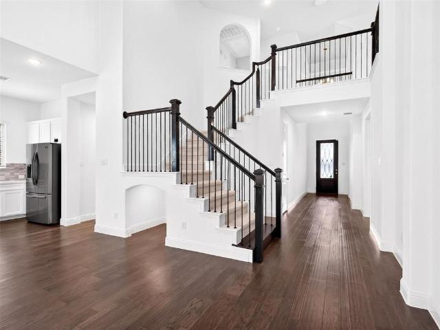 6504 Dynamite Drive