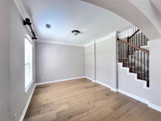 6504 Diamond Drive