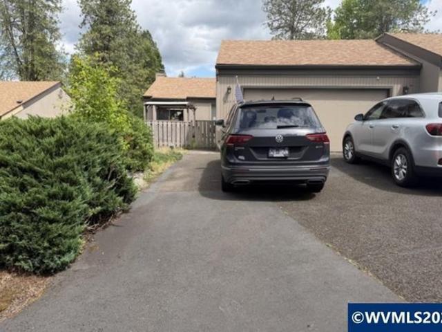 6504 Huntington Cir SE, Salem, OR 97306