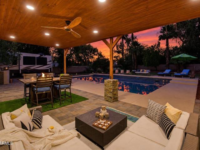 6504 w corrine drive