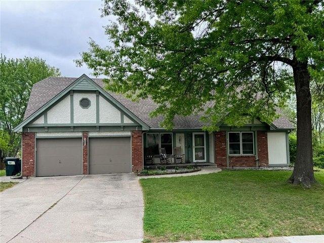 6505 N Wabash Ave, Gladstone, MO 64118