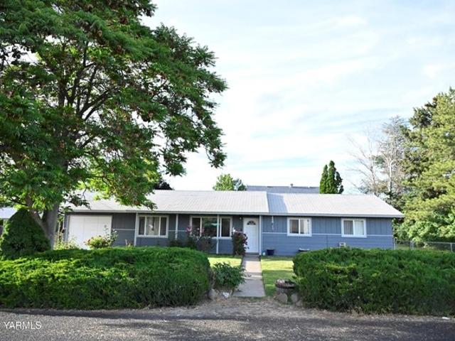 6505 W Walnut St, Yakima, WA 98908