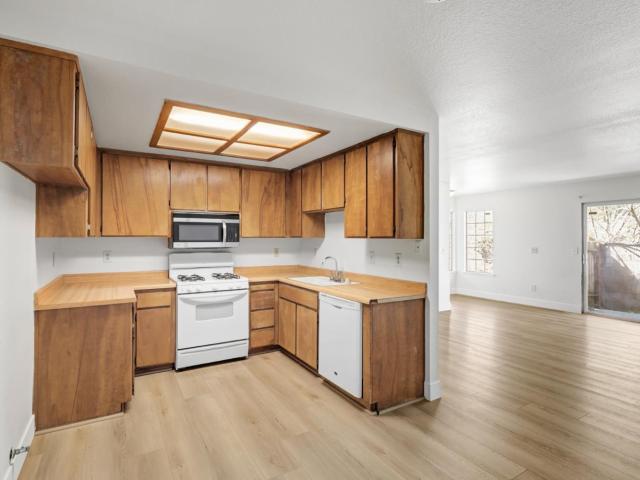 6505 37th Ave, Sacramento, CA 95824 | MLS #226078