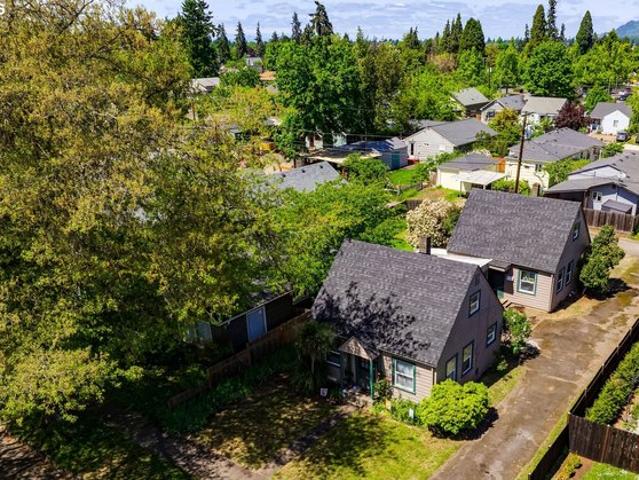 650/656 F St, Springfield, OR 97477